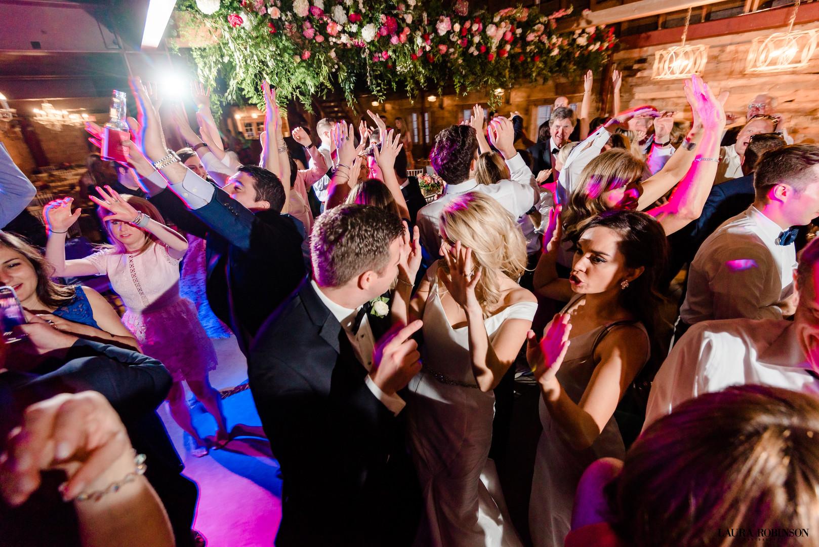 Choosing the Right DJ for Your Wedding - ADAGIO
